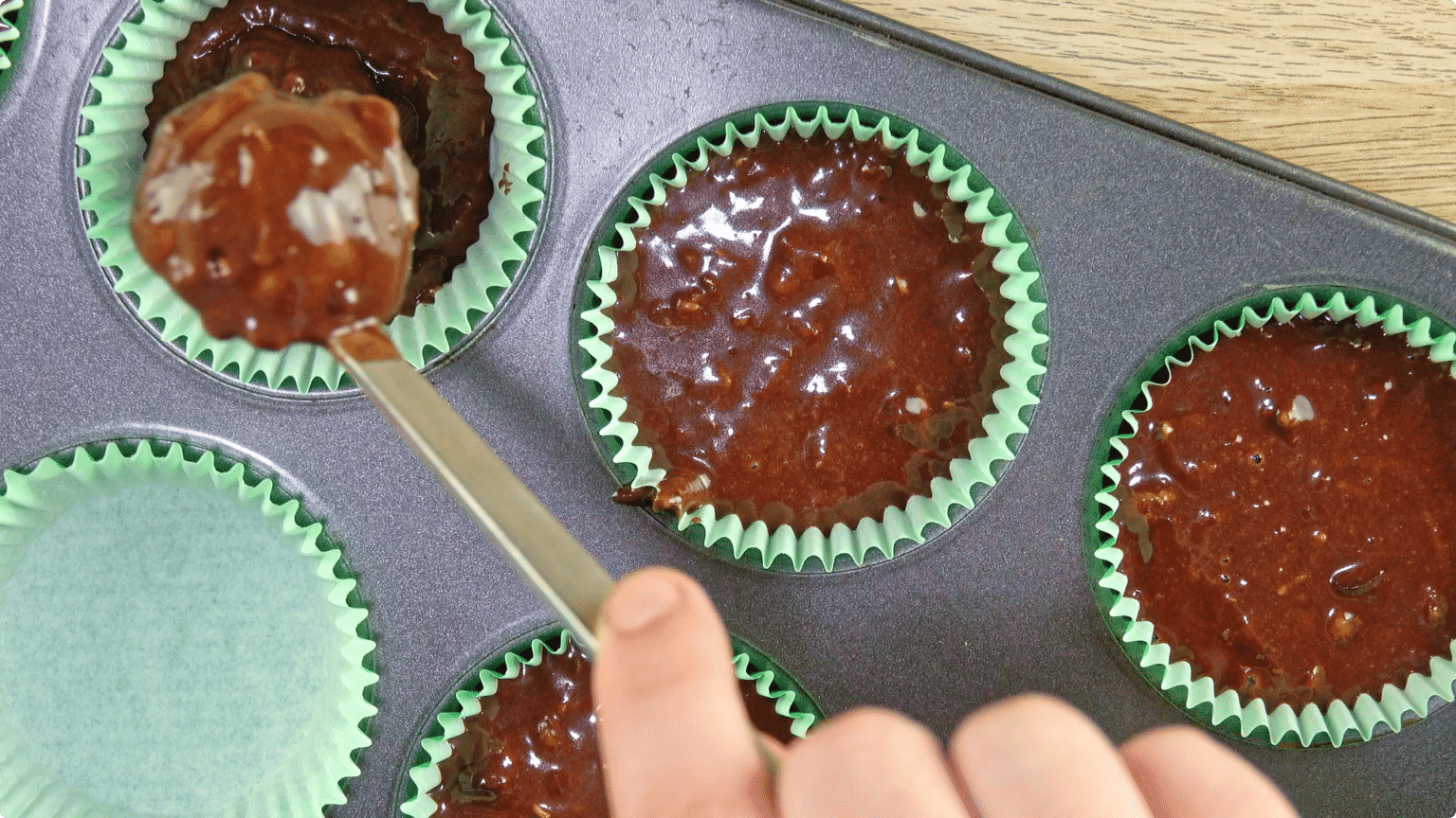 Unique Chocolate Courgette Muffins | Freeze It