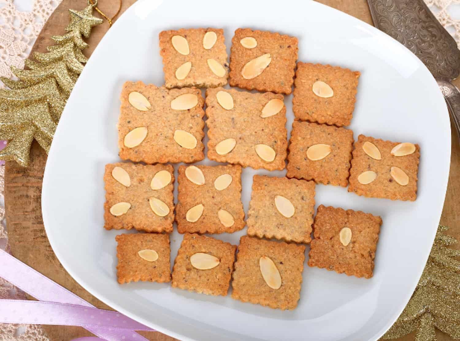 Belgian Speculoos Recipe (Homemade Biscoff Cookies) | Freeze It